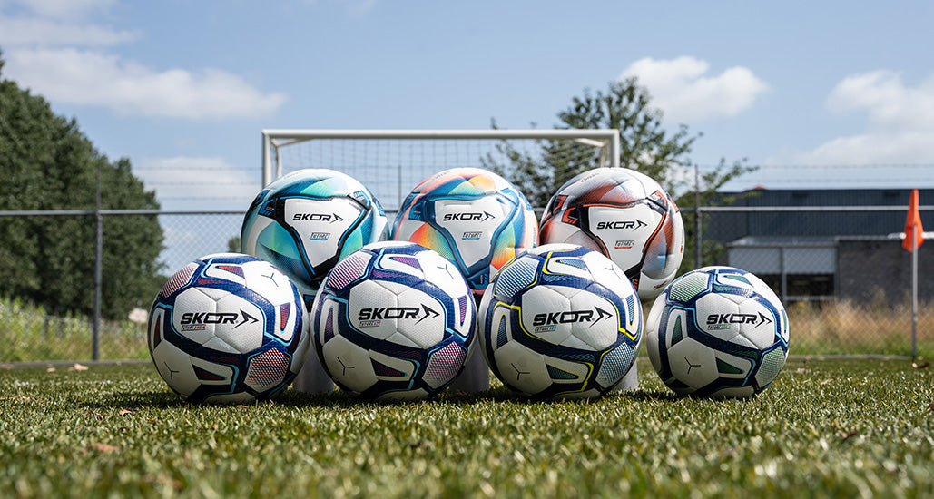 Online voetbal kopen? De beste voetballen koop je op SKOR.nl – SKOR ...